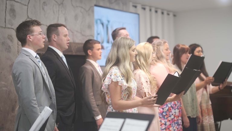 Kendra Duggar’s Parents Subtly Hint Where Their Relationship with Her ...